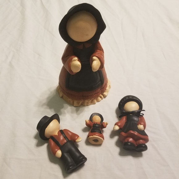 Vintage | Accents | Vintage Ceramic Faceless Amish Family Figurines ...